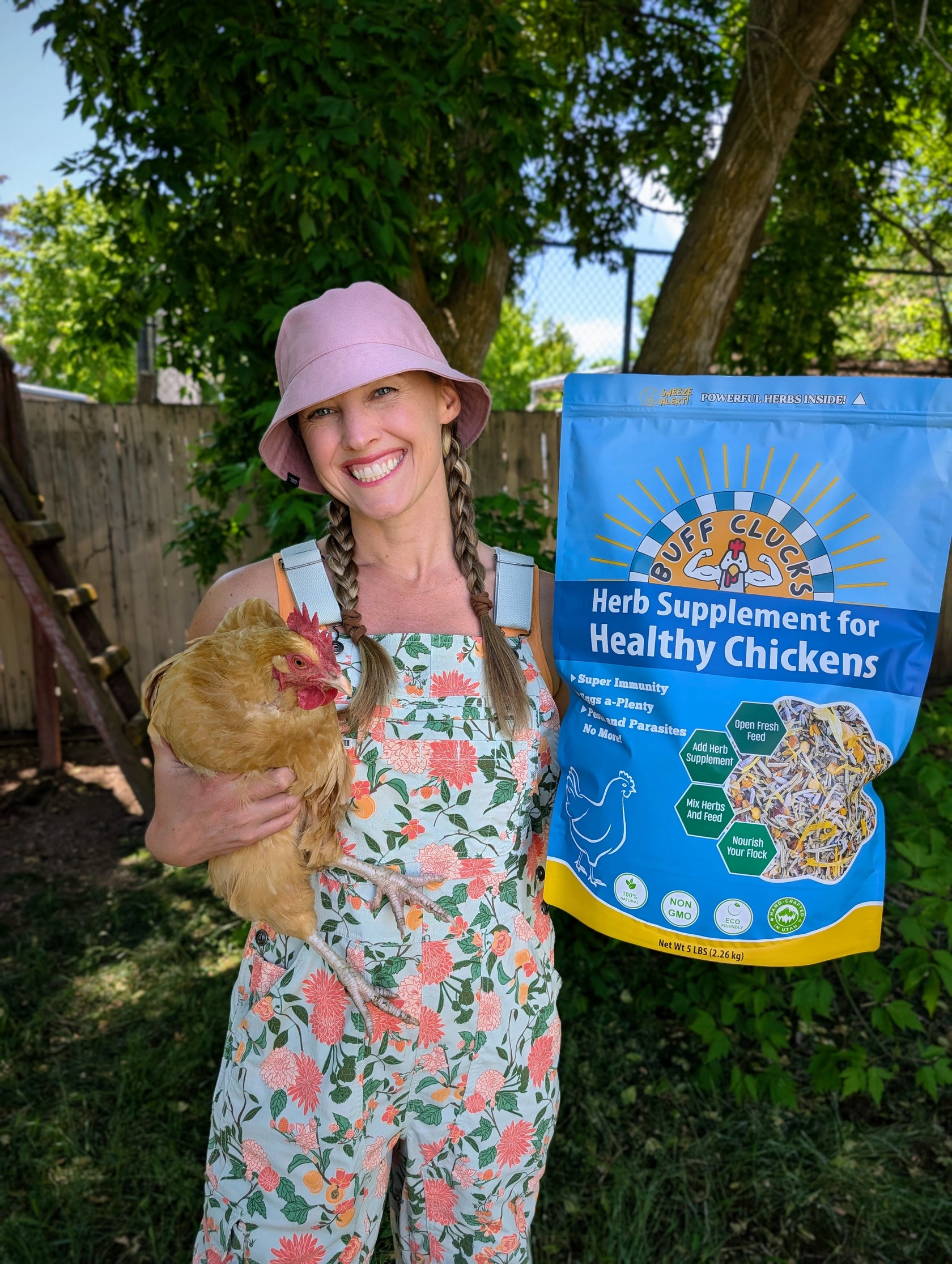 What is Cecal Poop in Chickens? – Buff Clucks